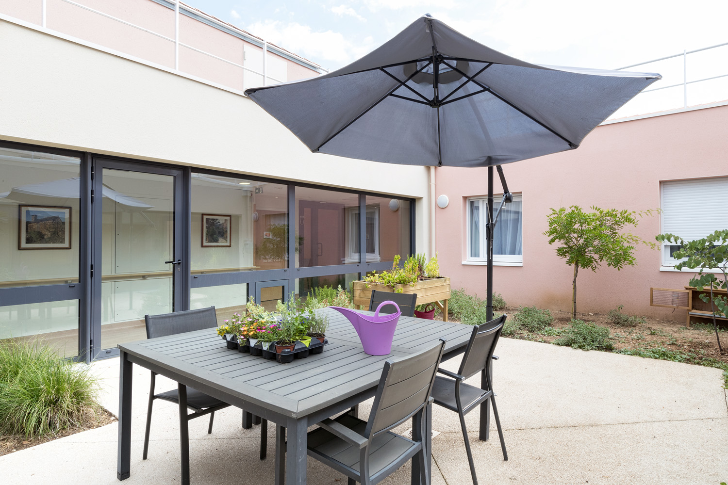 PLACE MAISON DE RETRAITE